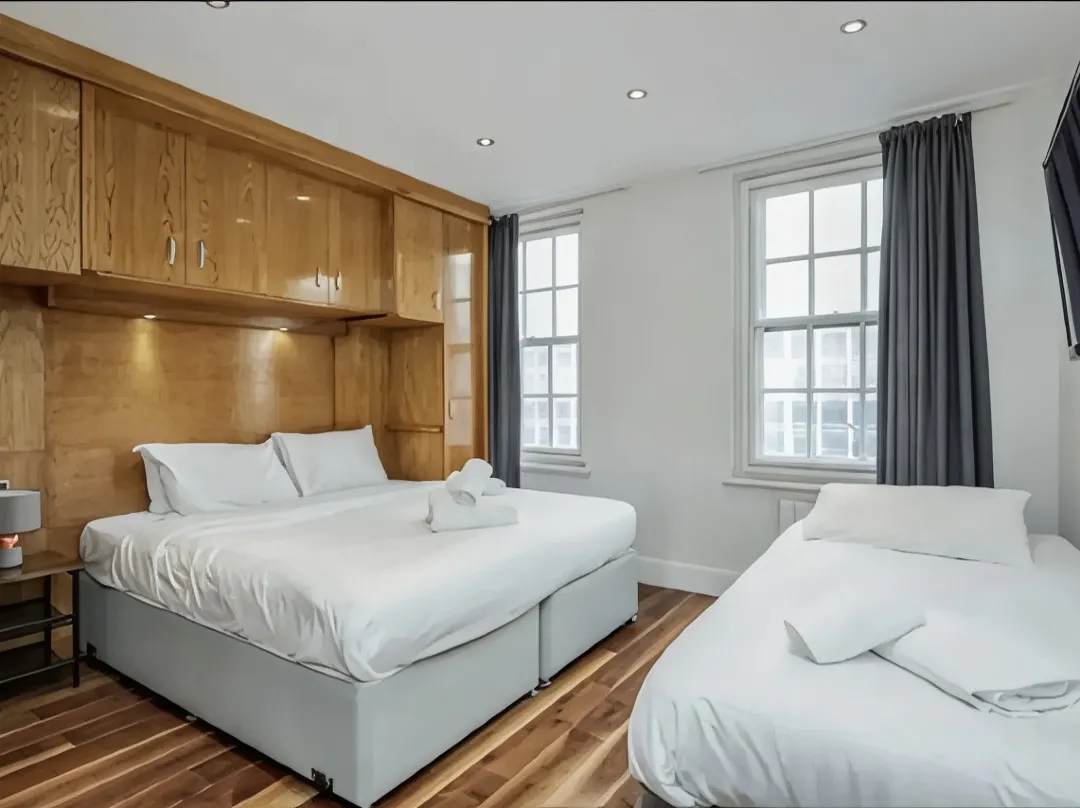 2 Beds - 3 Bath - Oxford St - 3 Min Train - London, UK