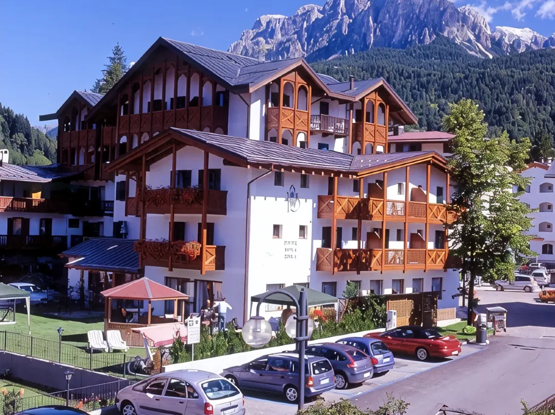 Hotel Isolabella Wellness - Fiera di Primiero