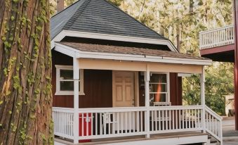 ลอง บาร์น ลอดจ์ - ราคาพิเศษ & ดีลสุดคุ้ม 2026 | Trip.com