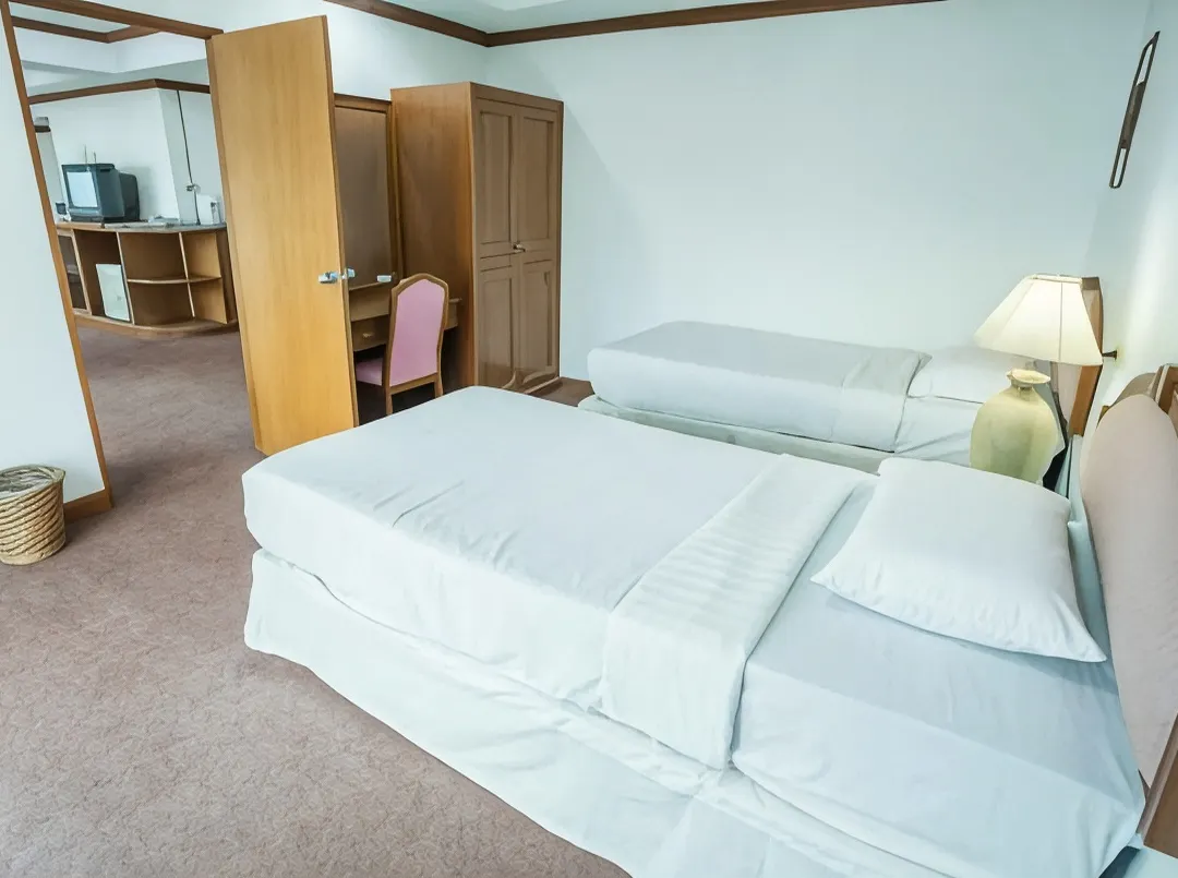 Vasu Hotel - Roi Et