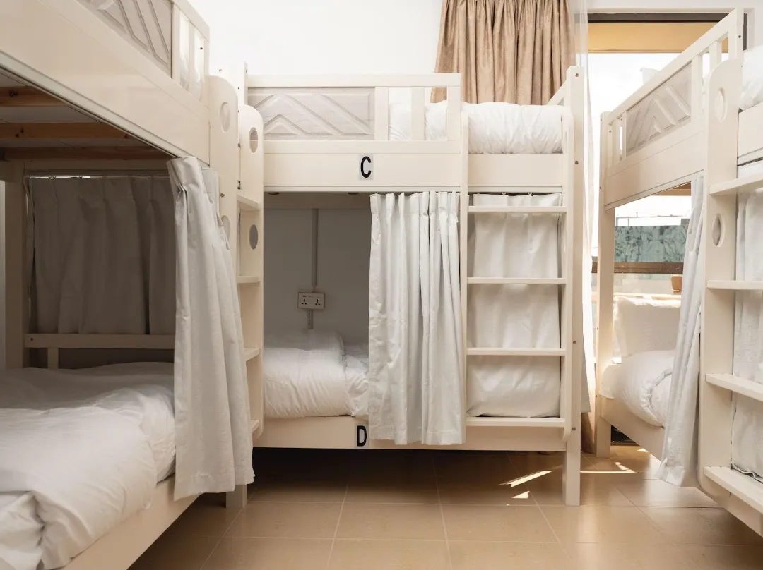 Rovers Beach Hostel Jbr - Dubai Marina