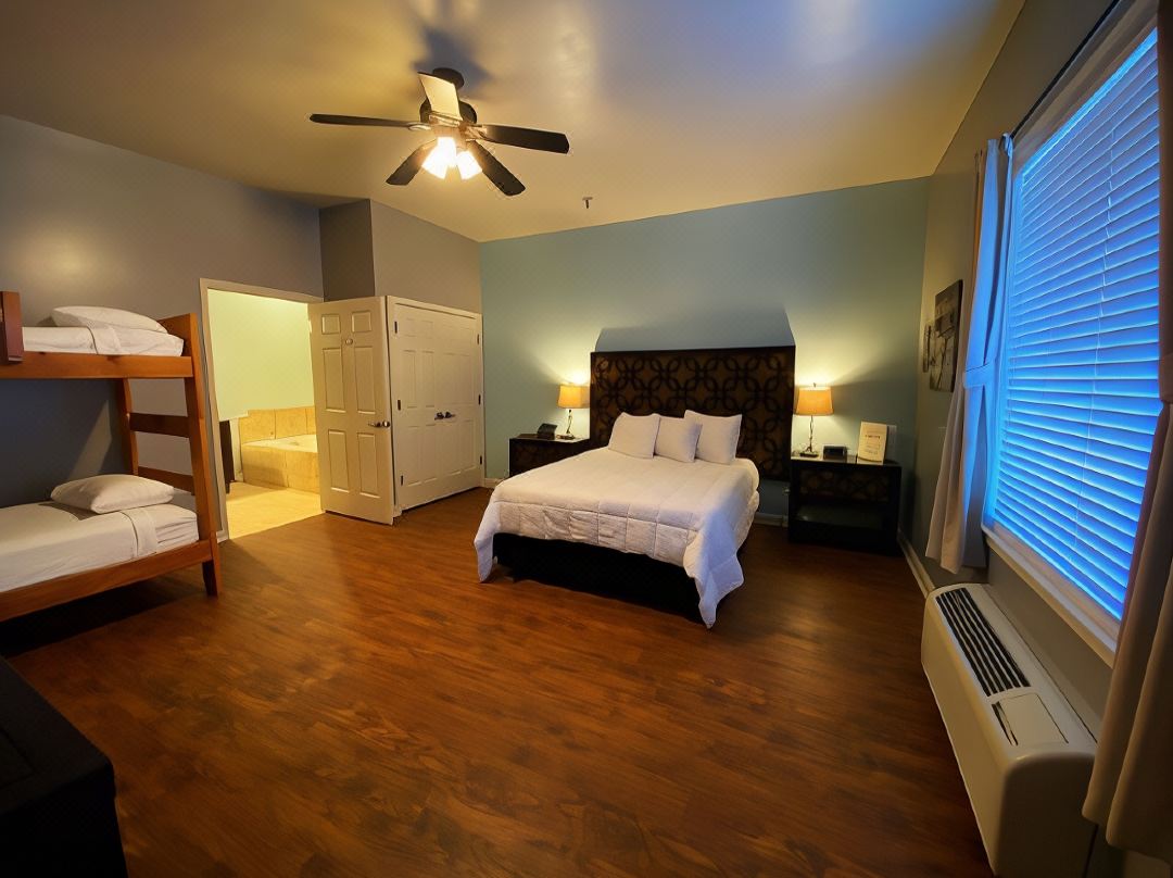 The Copperhead Lodge - Blairsville, GA