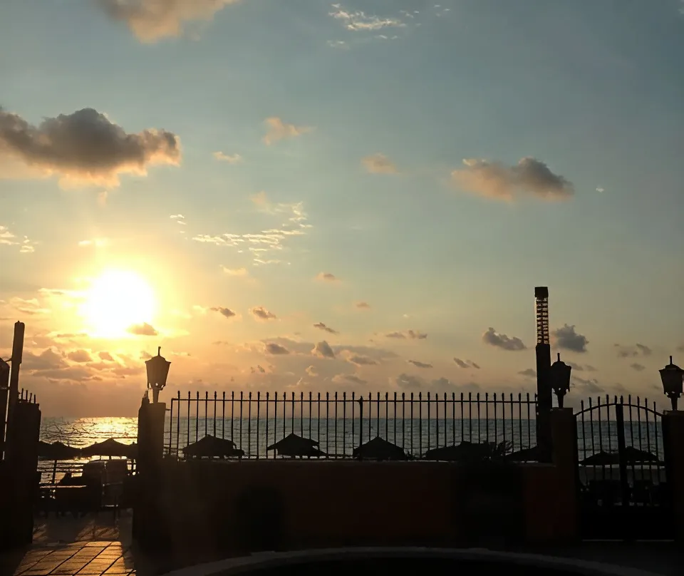 Lloyds Beach Club - La Mata