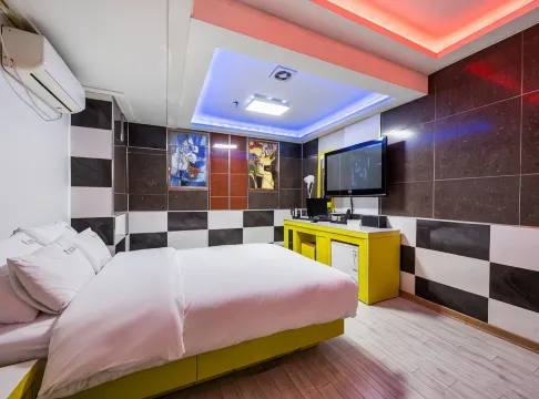 Suwon Nawa Natasyawa Huindangnagwi - Suwon-si