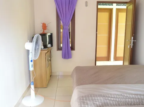 Sandila Homestay - Bandung