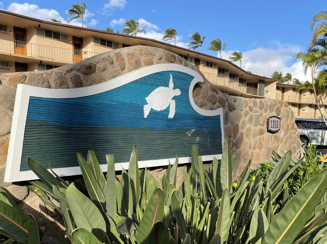 Oceanfront Gem, Top Floor Views & Gorgeous Sunsets, King Bed, Full Ac, Dual Bath Sink, Fast Wifi - Maui, HI