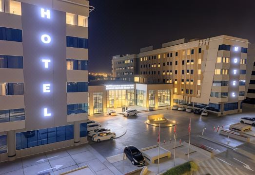 VOGO Grand Hotel - Formerly Best Western Plus Hotel Academic City ...