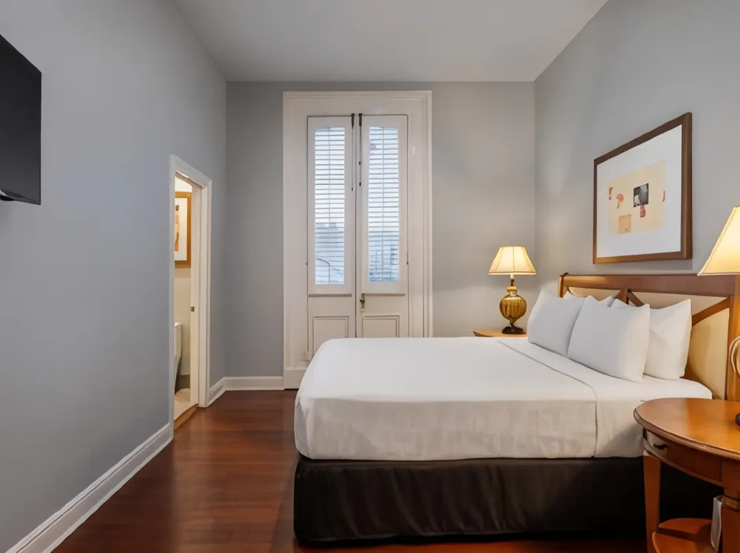 New Orleans Courtyard Hotel By The French Quarter - New Orleans, LA