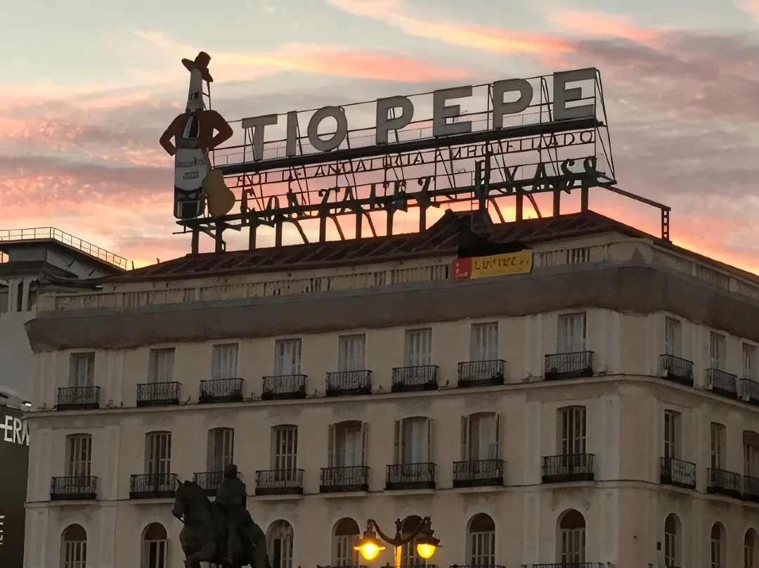 Barbieri Sol Hostel - Madrid