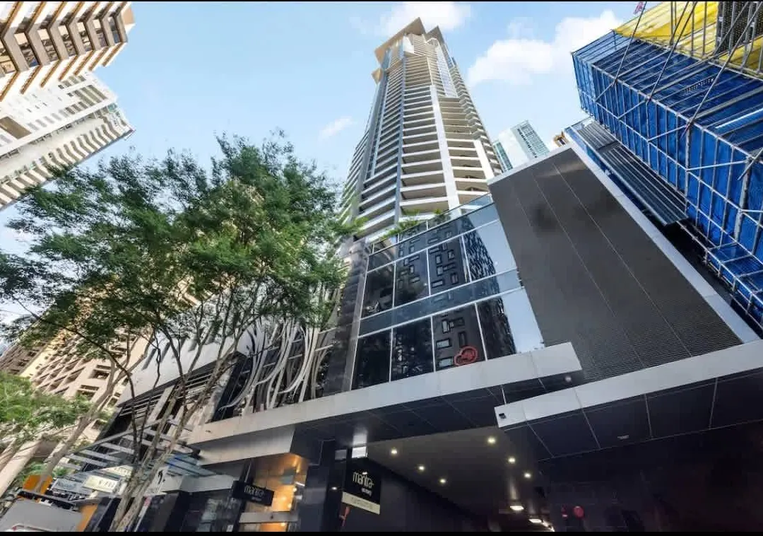 Modern On Mary! 1 Bed,1 Bath,1 Car, Views! - Brisbane
