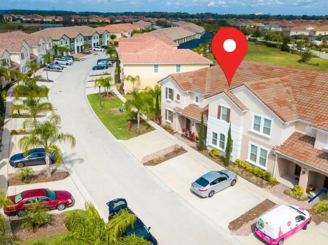 Luxurious Retreat - Private Pool, Thematic Rooms, Resort - Davenport, FL