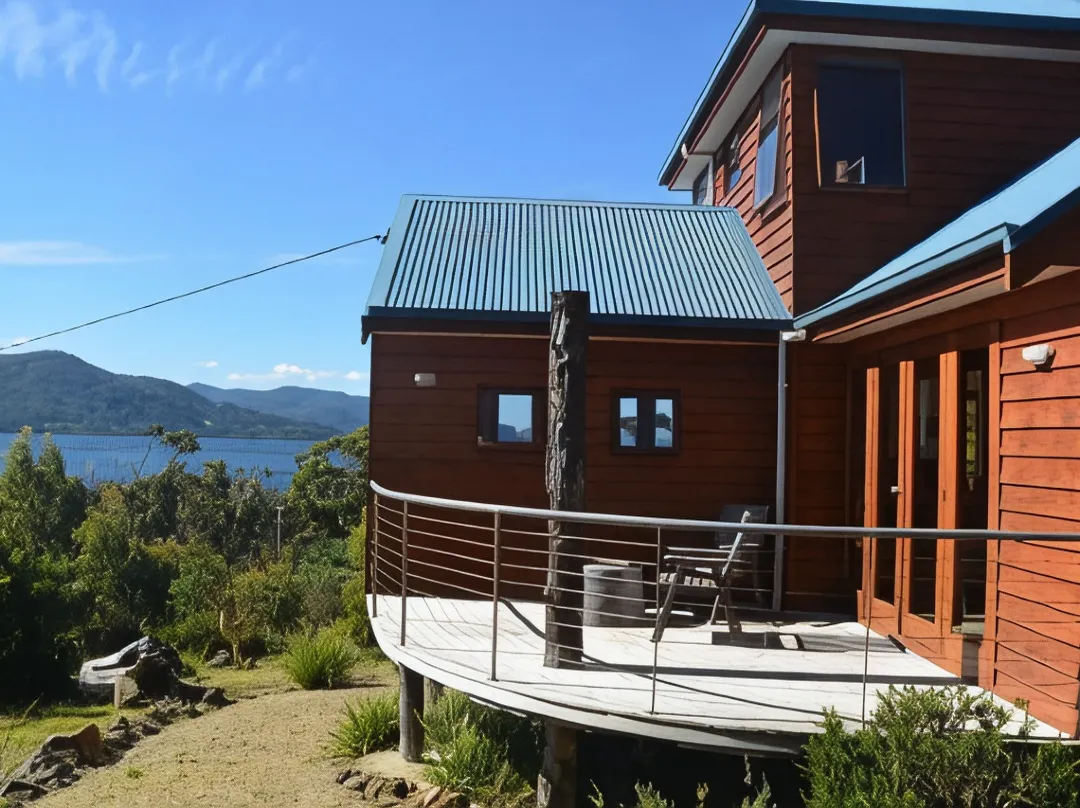 The Tree House - Tasmania