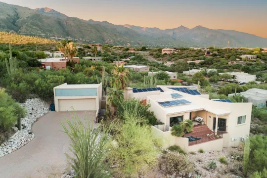 Heated Hot Tub, Pool, And Breathtaking Views - Stunning Oasis - Tucson, AZ