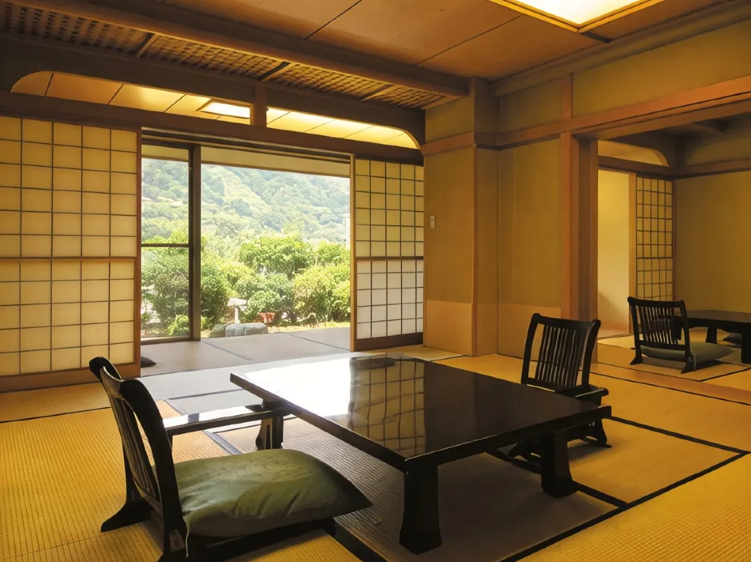 Yugawara Onsen Kawasegien Isuzu Hotel - 아타미시