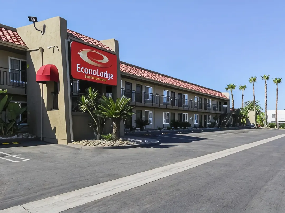 Howard Johnson Escondido Ca - Escondido, CA