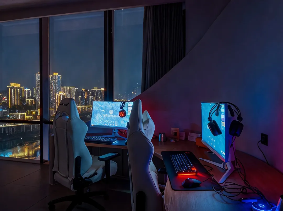 Guangzhi Cloud View Riverfront E-sports Hotel - Chongqing