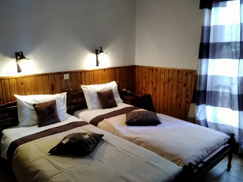 Pettite Morfo - Skiathos