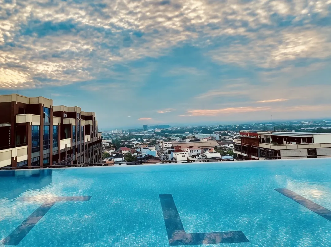 Riji Hotel - Vientiane