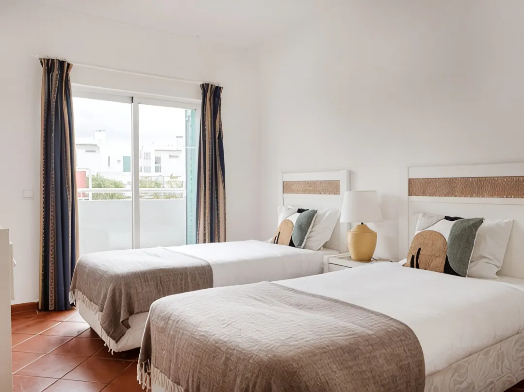 Prainha 2br Stay | Pool Beach Access - Alvor
