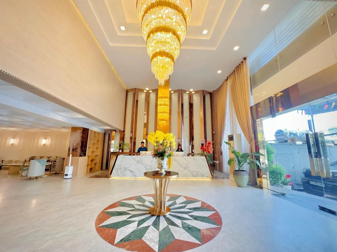 Midland Hotel - Phnom Penh