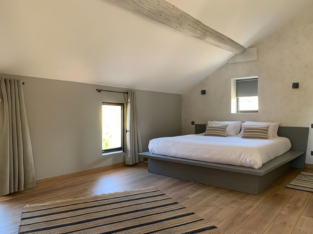 Le Mas Aux Cèdres, Les Collectionneurs - Vaucluse