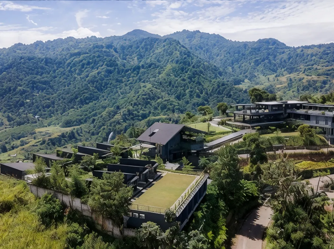 The Upper Clift Resort & Cafe - Bogor