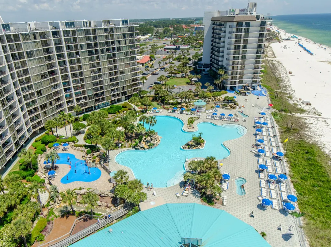 Elegant Decor And Expansive Ocean Views - Mesmerizing Beachfront Oasis - Panama City Beach, FL