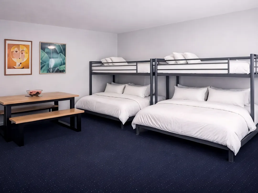 Hotham Central Ski Out Studio W/ Pool, Spa & Sauna - Mount Hotham