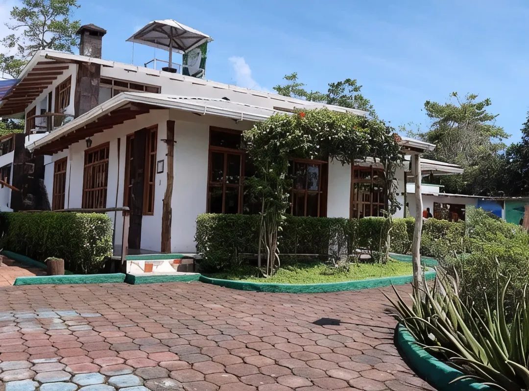 Galápagos Suymarecolodge - Galápagos Islands