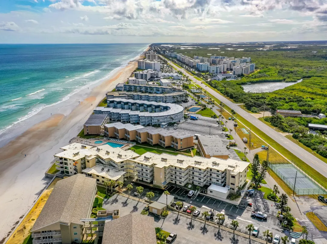 Luxurious Haven - Beach & Pool Access, Wifi & Views - New Smyrna Beach, FL