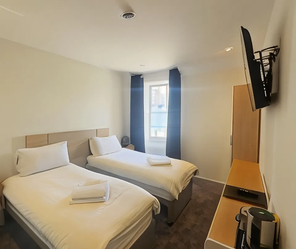 The White Lion Hotel - Machynlleth