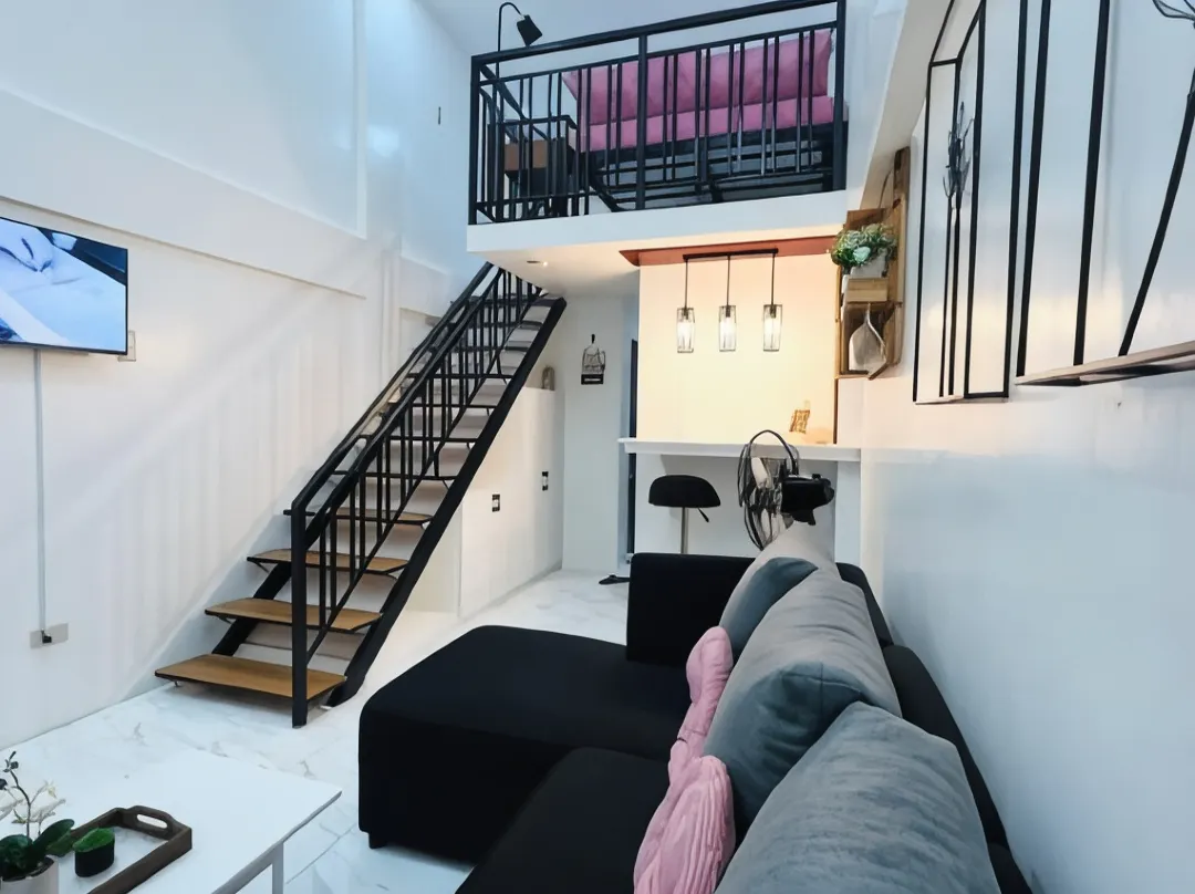 Impressive New Loft Apartment - Naga
