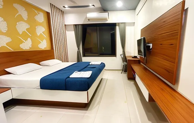 Ambai Executive Lodge - Tuljapur