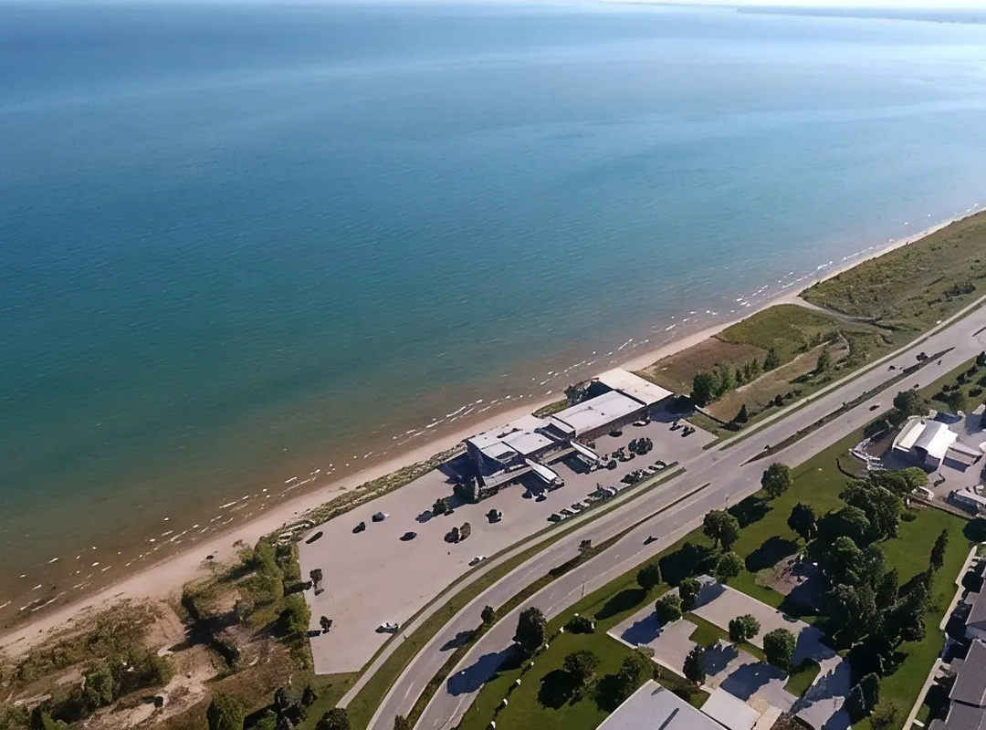 Lighthouse Inn - Two Rivers - Serenity Lake, Two Rivers