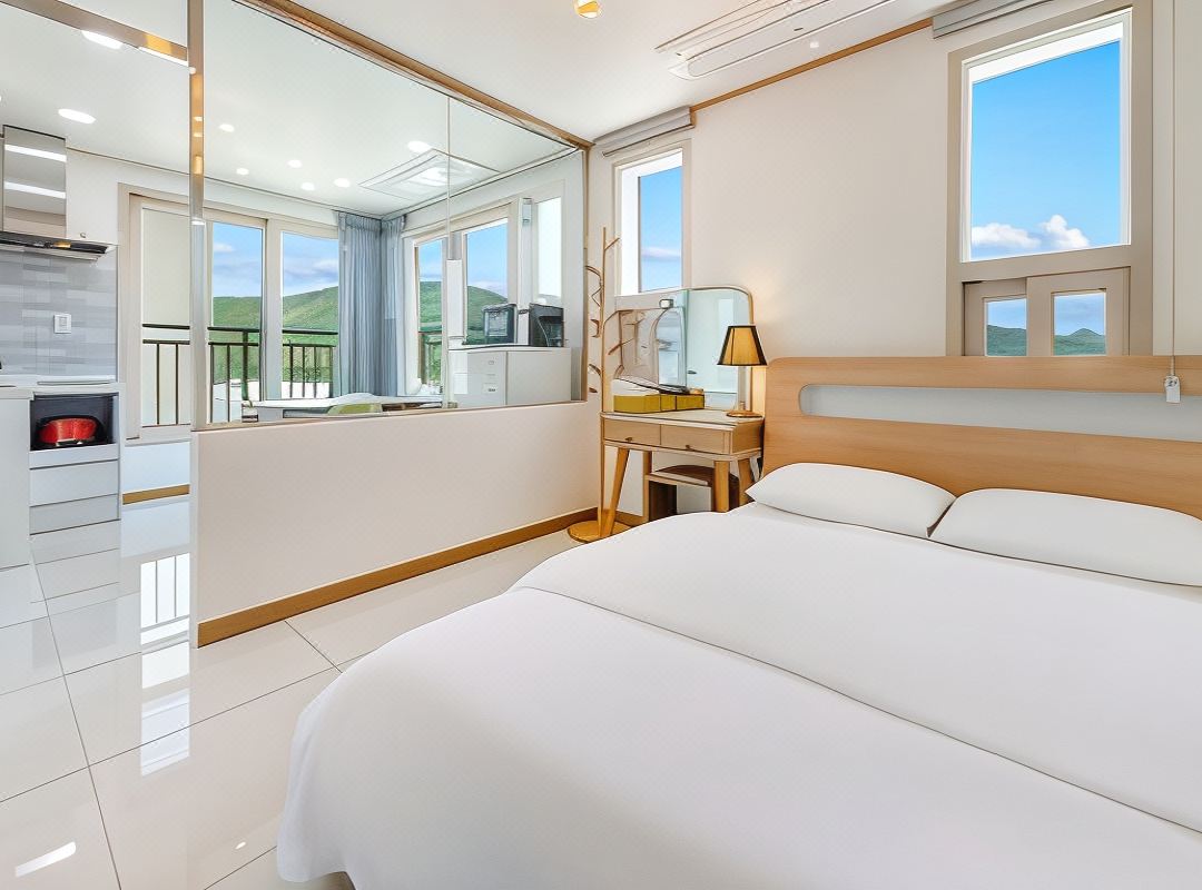 Gapyeong Namiseom Pig Dream Spa Pension - Icheon-si