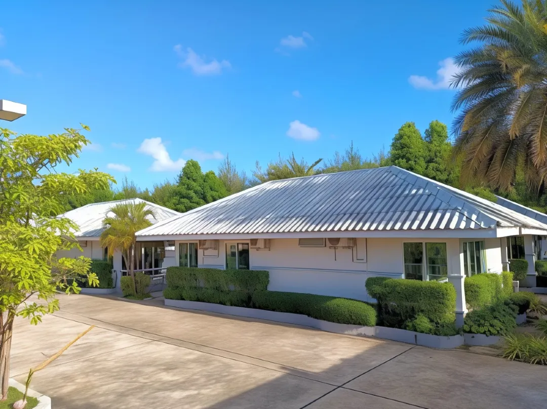 Leamsing Natural Beach Resort - Laem Sing District