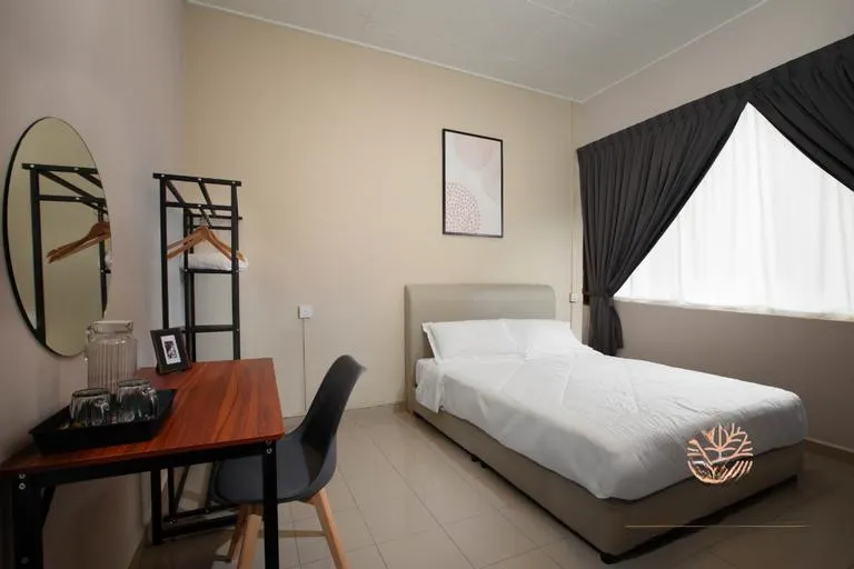 Brown Mansion - Near Adventist Hospital - Penang