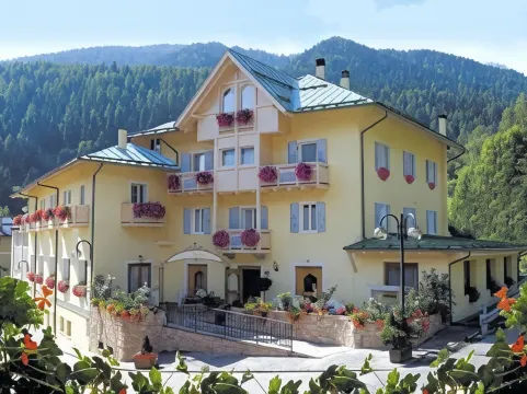 Hotel Pangrazzi - 3 Stelle Superior - Vermiglio