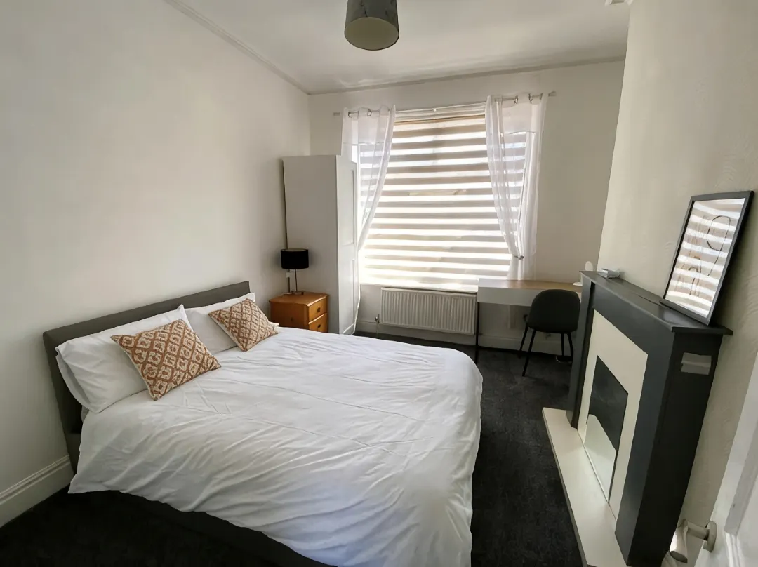 Modern Room For Short Stay In Salford, Plab Samson - ソルフォード