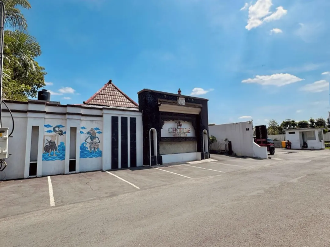 Chrome Hotel & Resort Solo - Surakarta