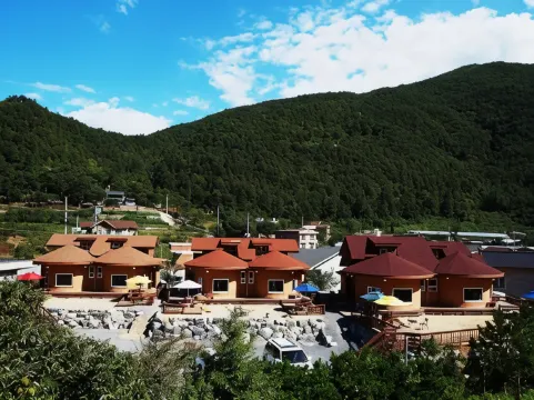 Youngwol Moon Lit River Pension - Andong-si