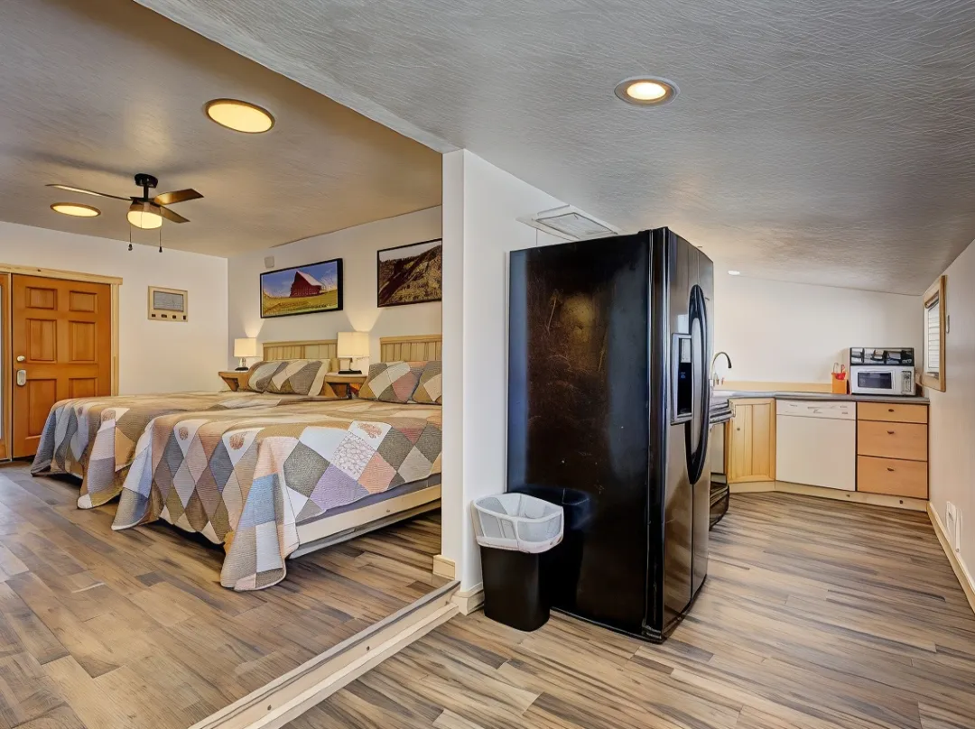 Alpine Lodge Hotel - Cascade, ID