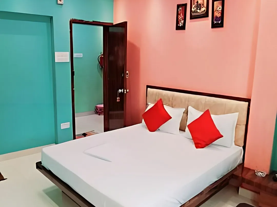 Hotel Ananya Inn - Varanasi