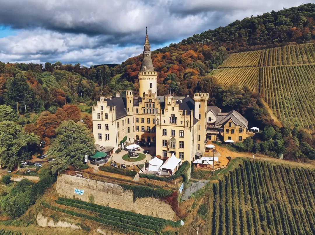 Schloss Arenfels - Rheinland-Pfalz