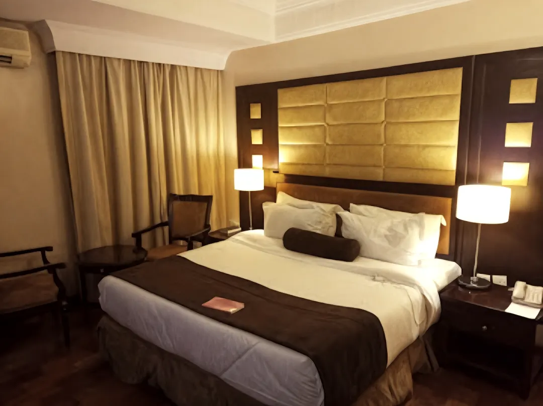 Owu Crown Hotel - Deluxe/twin Bed Room - Ibadan