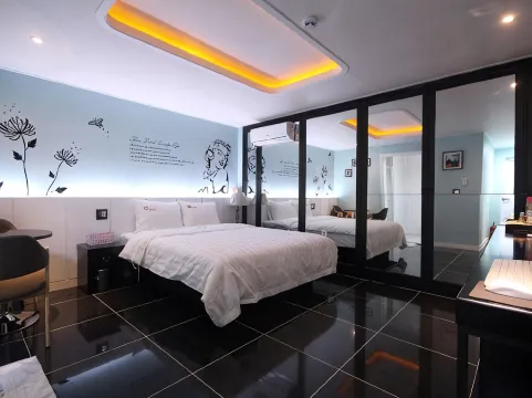 Gimje Q Drive Self Check-in Motel - 군산시