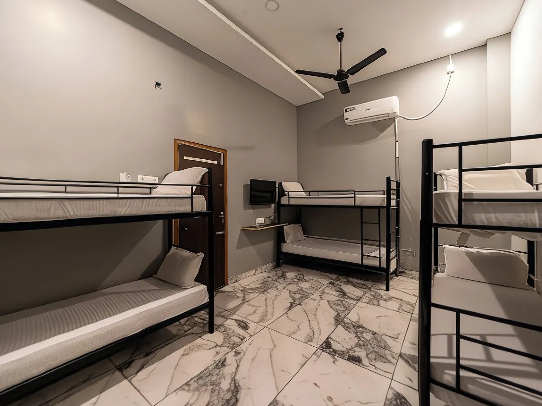 Hotel Bees - Puducherry