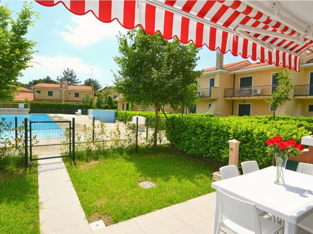 Villetta A Schiera Con Giardino Privato - Bibione
