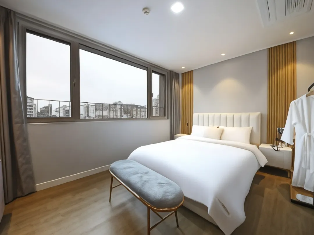 Changwon Jinhae Hotel Sheja - Tongyeong