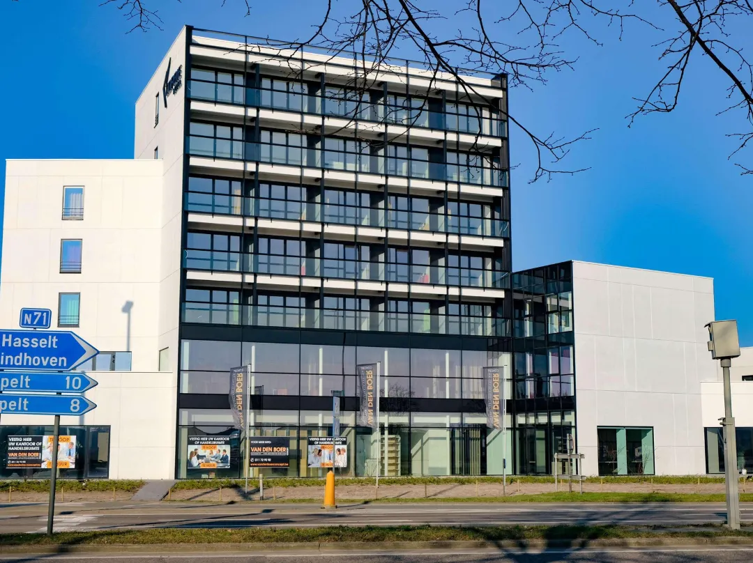 Corbie Lommel Ring - Lommel
